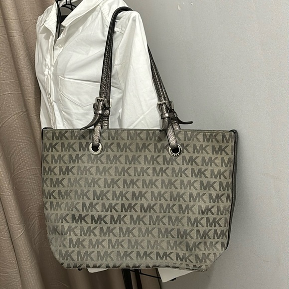 Michael Kors | Bags | Michael Kors Monogram Tote Bag Large Grey Silver ...
